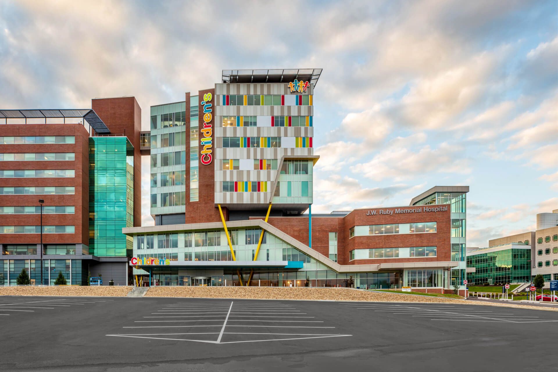 West Virginia University Women and Children’s Hospital - Yates Construction