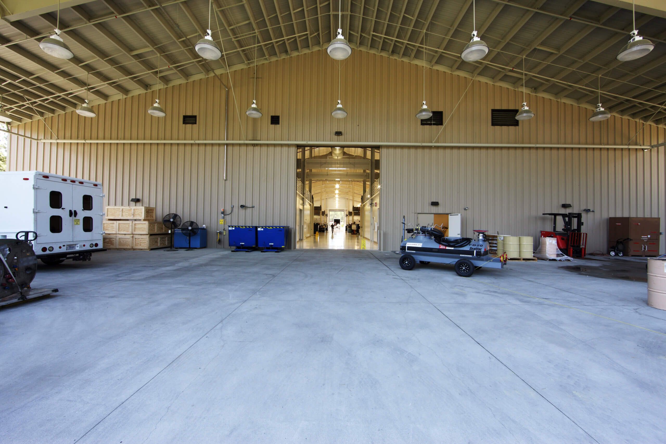 SOF Engine Maintenance and Storage Facility - Yates Construction